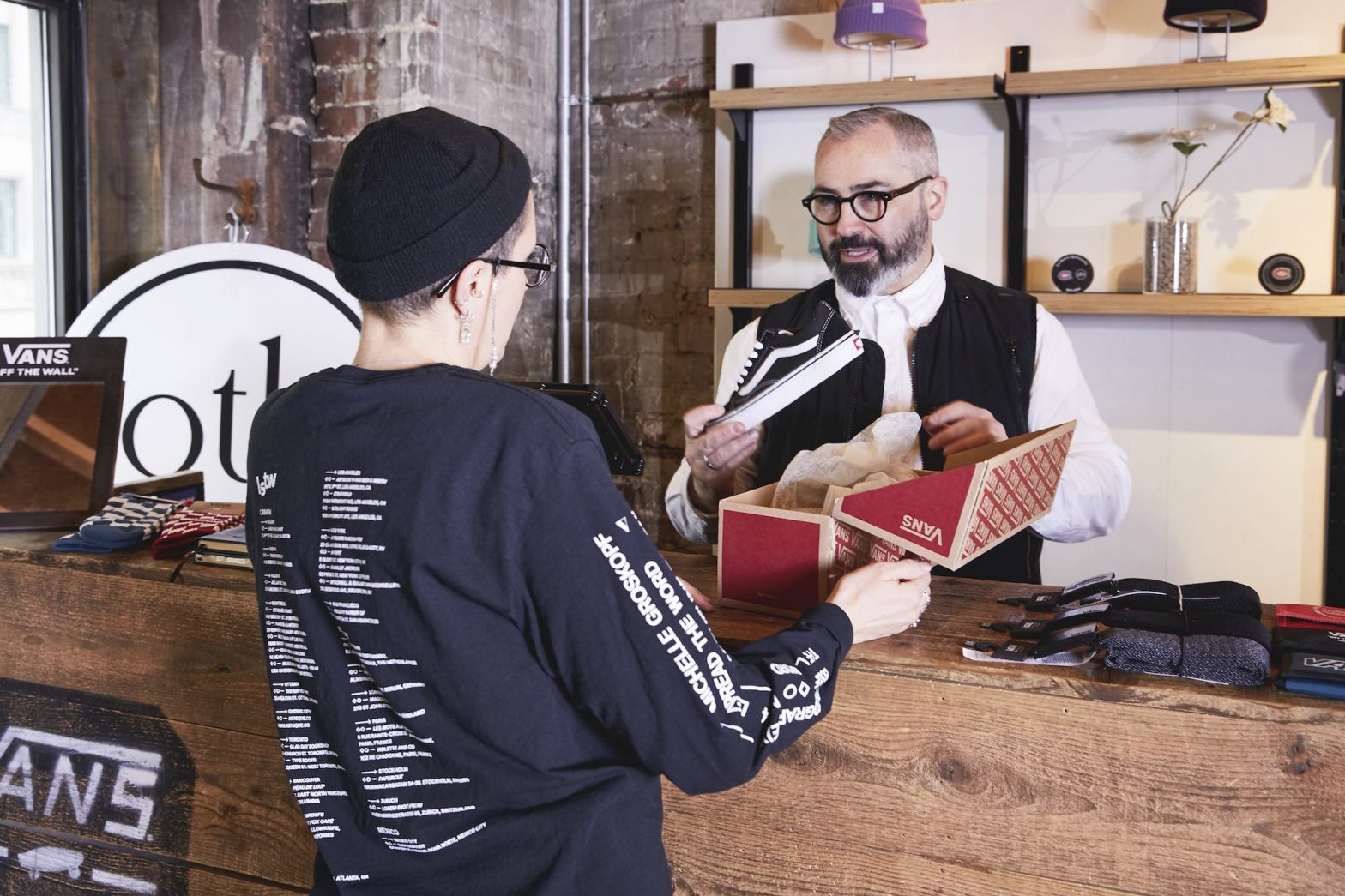 18 Retail Skills Sales Associates Need to be Great | Lightspeed