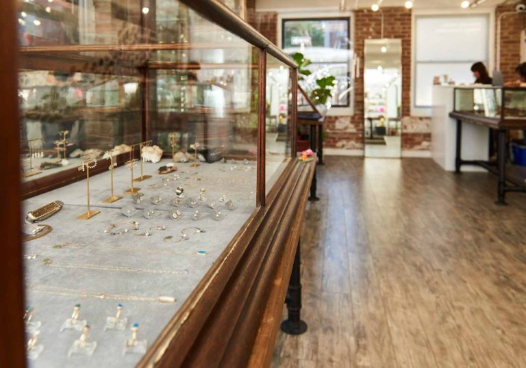 11 Simple But Effective Boutique Store Design Tips - Lightspeed